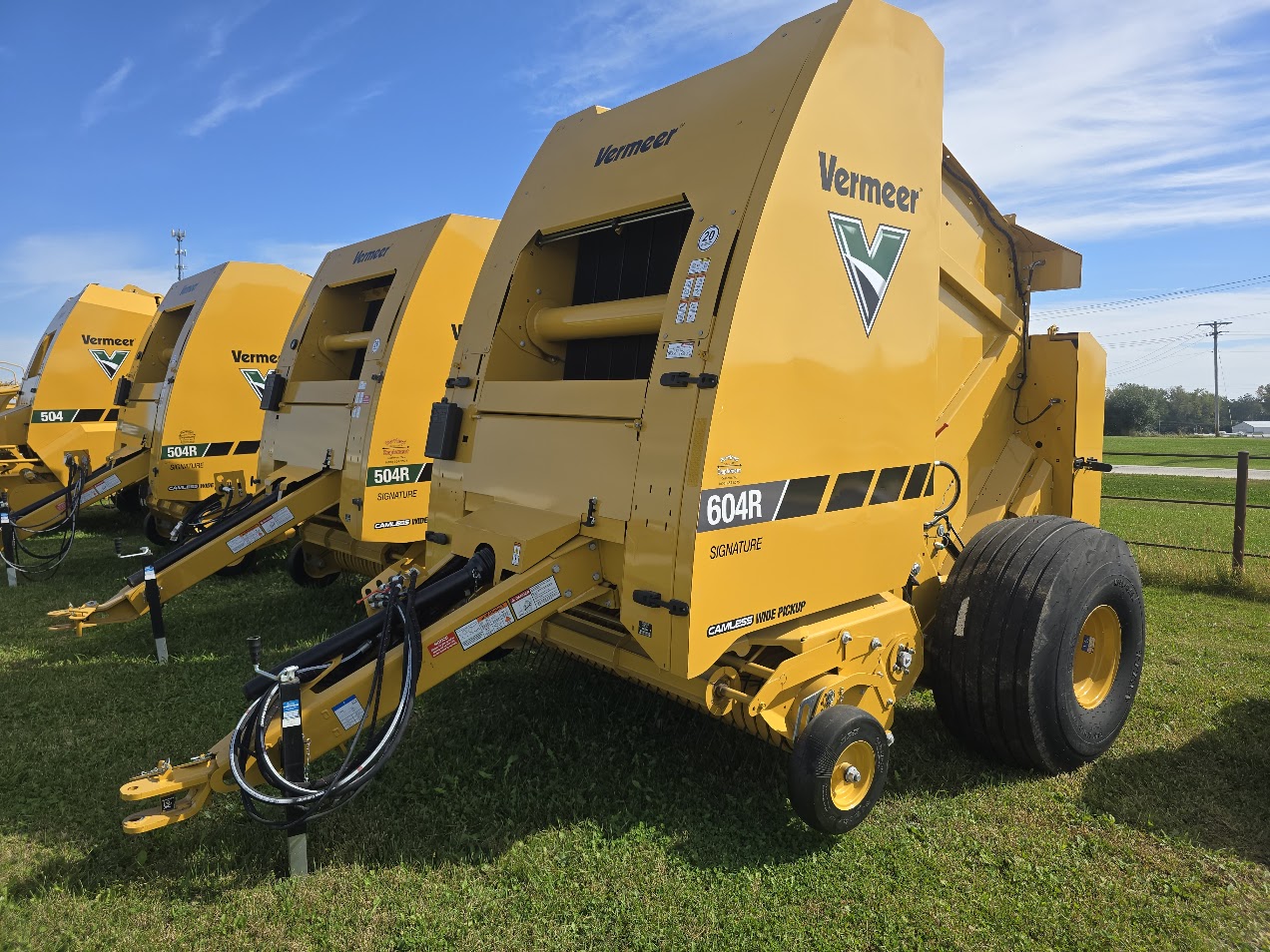 2023 VERMEER 604R BALER - Portland Implement Inc.